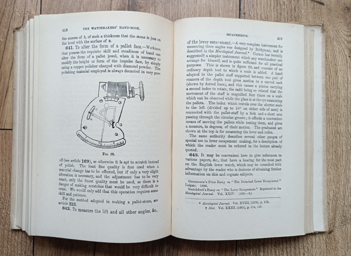 Claudius Saunier The Watchmakers' Hand-Book / 1945