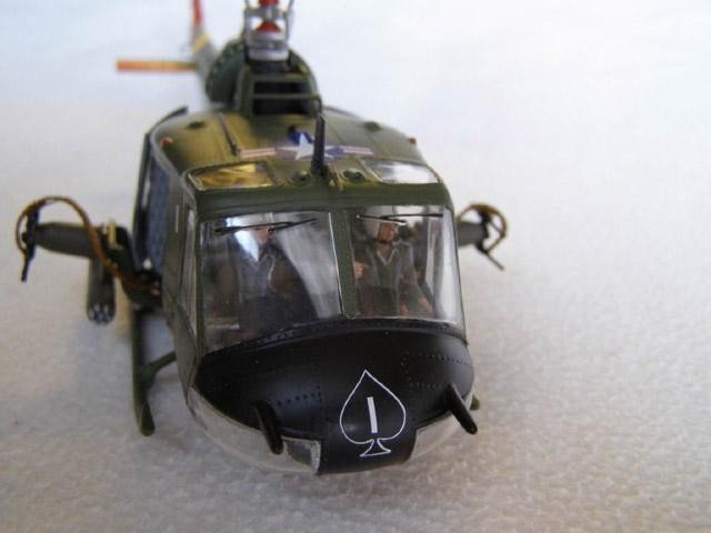 Revell 04476 Bell UH-1 Huey Hog (1:48) - 1:48 - Helicopters