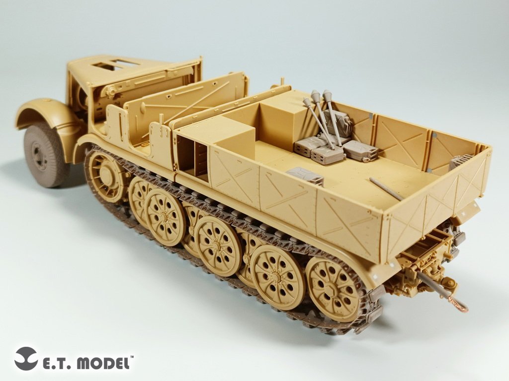 E.T. Model P35-062 WWII German Sd.Kfz.9 18t FAMO Sagged front wheels and Workable Track 1 35 ...