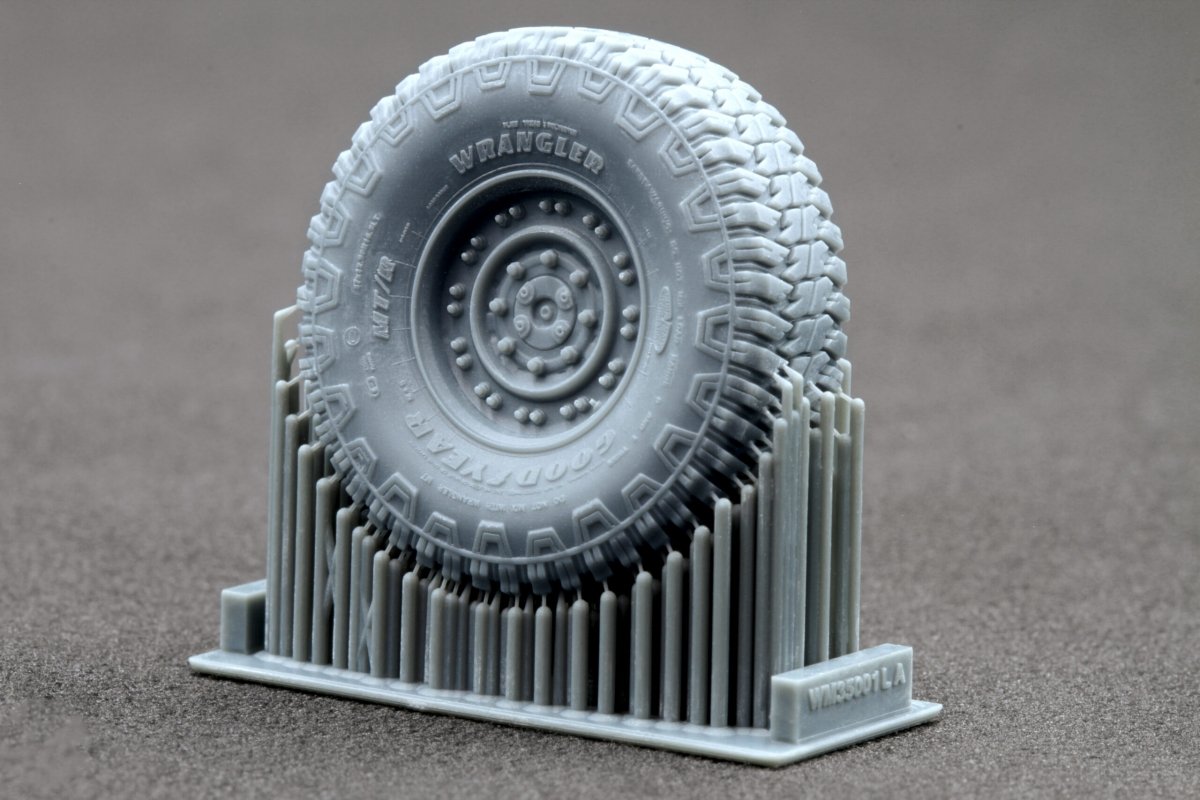 ScaleX WM 35001 HMMWV MT R 24-bolt Ordinary wheel set (Academy, ICM) 1 35 - ScaleX - skala 1 35 ...