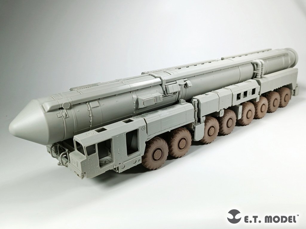 E.T. Model P35-114 15U175 TEL of RS-12M1 Topol-M ICBM complex Sagged ...