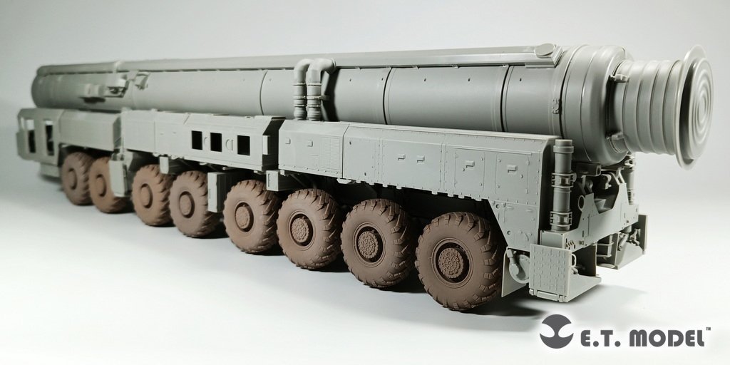 E.T. Model P35-114 15U175 TEL of RS-12M1 Topol-M ICBM complex Sagged ...